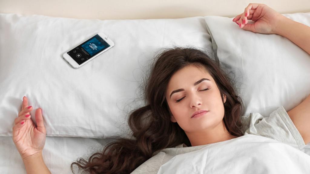 Drifting Off How To Use The Built In IPhone Sleep Timer Tech Junkie drifting-off-how-to-use-the-built-in-iphone-sleep-timer-tech-junkie