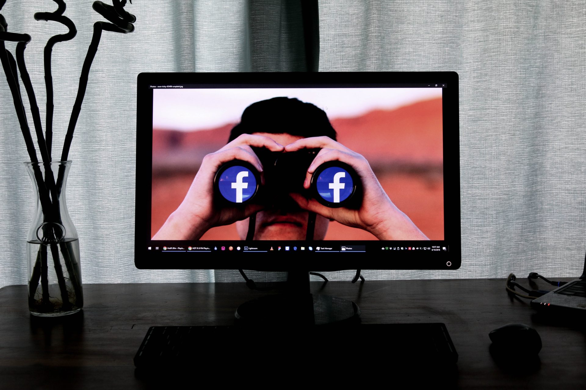 How To View Private Facebook Profiles & Pictures - Tech Junkie