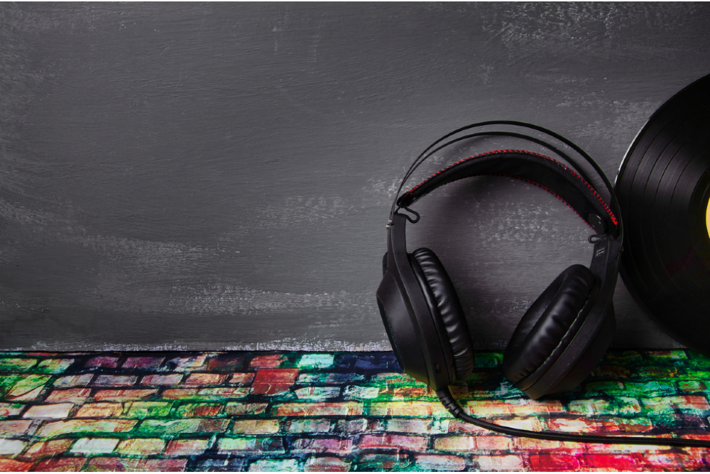 The Top On-ear Headphones for 2023 - Top Reviews by Tech Junkie