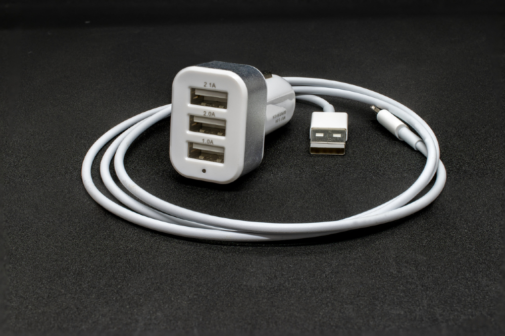 The Highest-Rated USB Splitters in 2023 - Top Reviews by Tech Junkie