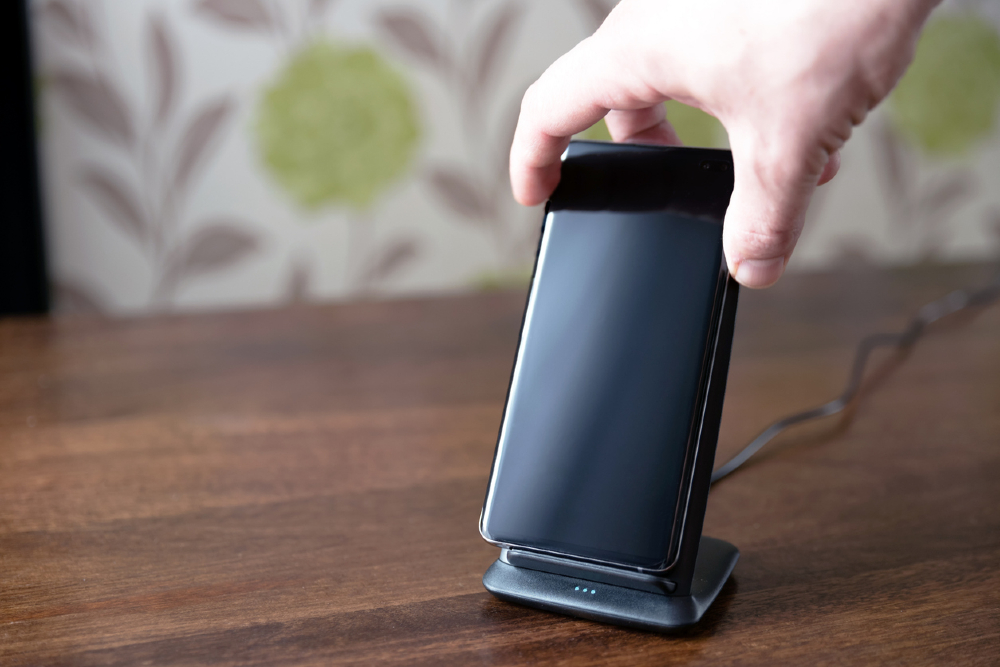 The Top Charging Stands for Phones in 2023 - Tech Junkie Reviews