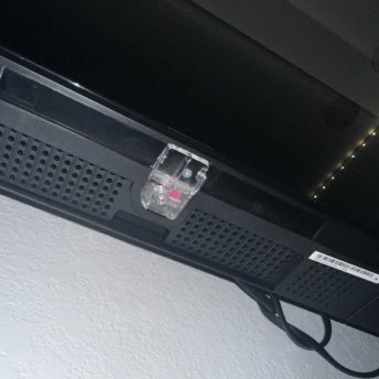 How to Turn On Roku TV Without Remote - Tech Junkie